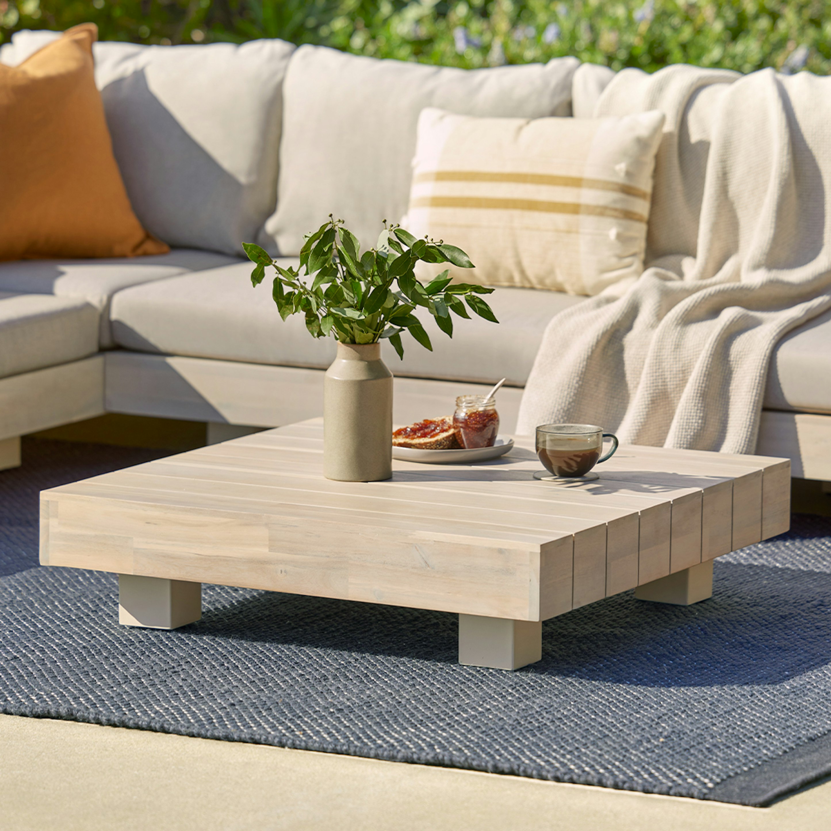 Outdoor coffee table under $50 store