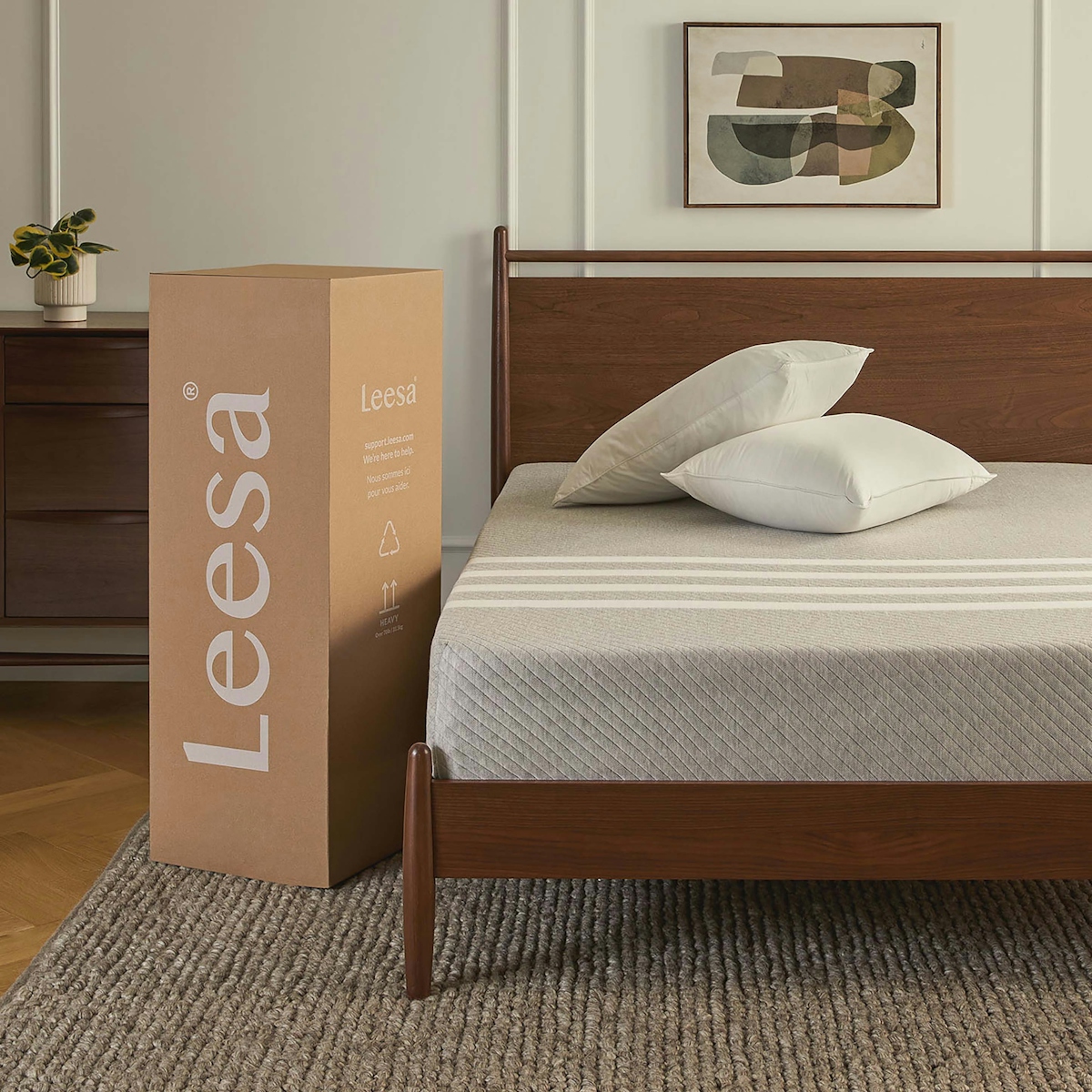Leesa Original Queen Memory Foam Mattress, Shop Article today! UPC ...